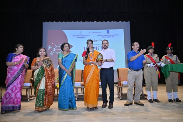 Rama Devi Women's University,Bhubaneswar